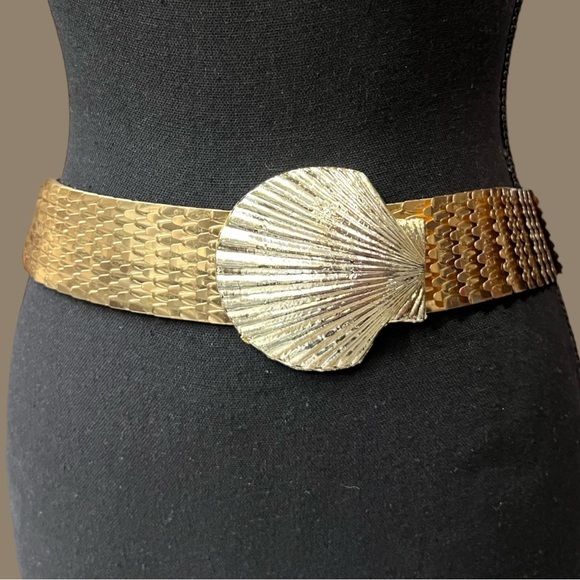 Vintage | Accessories | Vintage Gold Fishscale Seashell Stretchy Belt ...